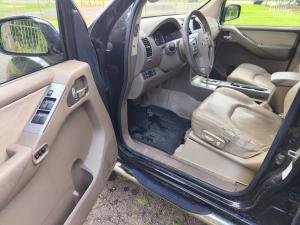 Nissan Pathfinder 2006 in Kaunas, with an engine capacity of 2.50 L and mileage of 256 thousand km for 2300 €, photo 14 on AUTOMOTO.COM.LV