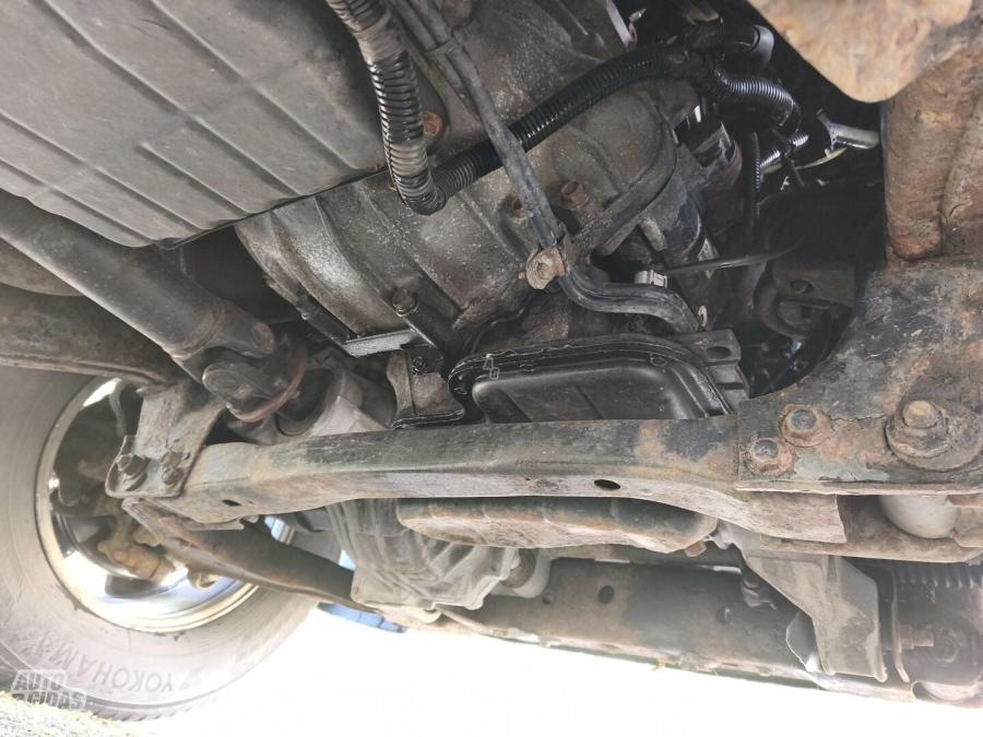 Nissan Pathfinder 2006 in Kaunas, with an engine capacity of 2.50 L and mileage of 256 thousand km for 2300 €, photo 21 on AUTOMOTO.COM.LV
