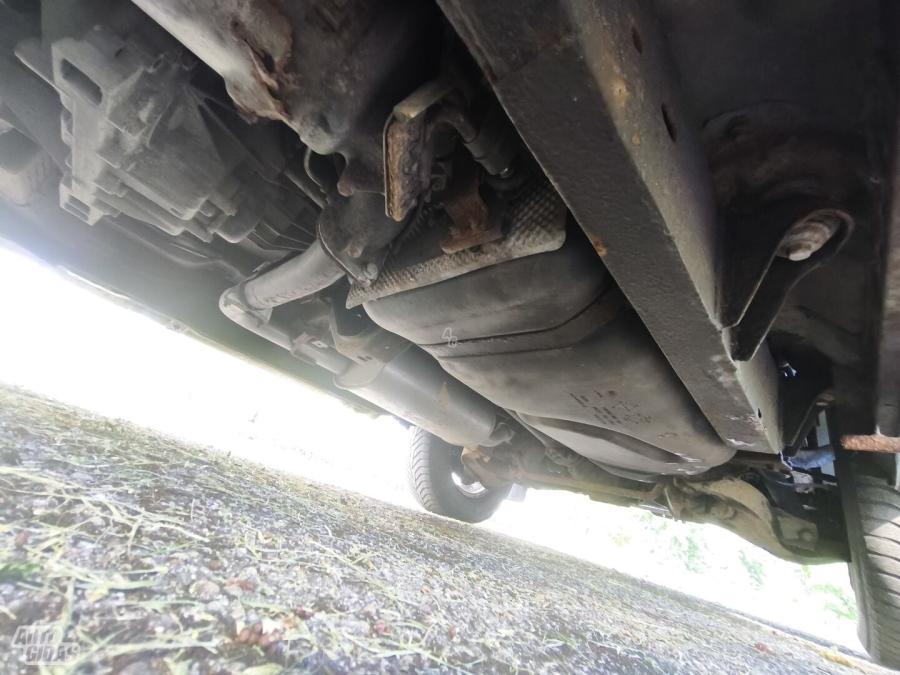 Nissan Pathfinder 2006 in Kaunas, with an engine capacity of 2.50 L and mileage of 256 thousand km for 2300 €, photo 27 on AUTOMOTO.COM.LV