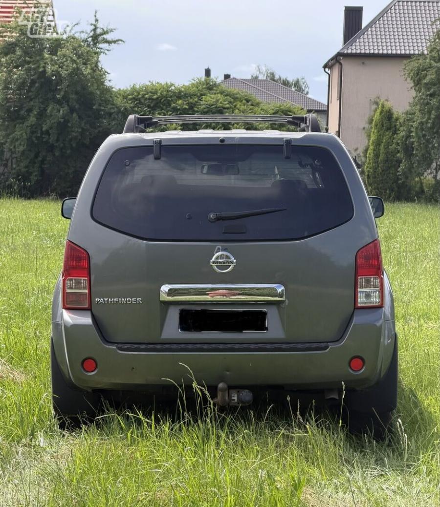 Nissan Pathfinder 2007 in Kaunas, with an engine capacity of 2.50 L and mileage of 293 thousand km for 4700 €, photo 5 on AUTOMOTO.COM.LV
