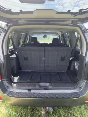 Nissan Pathfinder 2007 in Kaunas, with an engine capacity of 2.50 L and mileage of 293 thousand km for 4700 €, photo 14 on AUTOMOTO.COM.LV