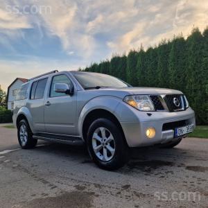 Nissan Pathfinder 2007 in Riga, with an engine capacity of 2.50 L and mileage of 260 thousand km for 5950 €, photo 3 on AUTOMOTO.COM.LV
