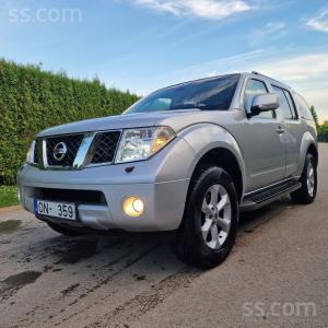 Nissan Pathfinder 2007 in Riga, with an engine capacity of 2.50 L and mileage of 260 thousand km for 5950 €, photo 4 on AUTOMOTO.COM.LV