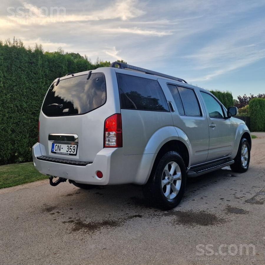 Nissan Pathfinder 2007 in Riga, with an engine capacity of 2.50 L and mileage of 260 thousand km for 5950 €, photo 10 on AUTOMOTO.COM.LV
