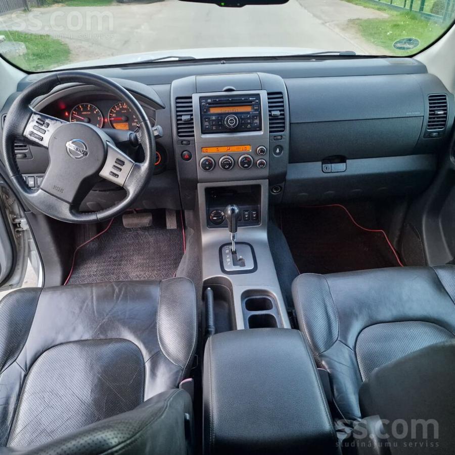 Nissan Pathfinder 2007 in Riga, with an engine capacity of 2.50 L and mileage of 260 thousand km for 5950 €, photo 12 on AUTOMOTO.COM.LV