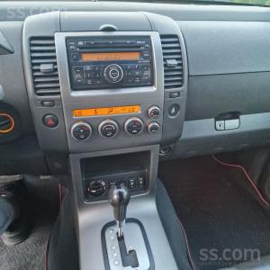 Nissan Pathfinder 2007 in Riga, with an engine capacity of 2.50 L and mileage of 260 thousand km for 5950 €, photo 14 on AUTOMOTO.COM.LV