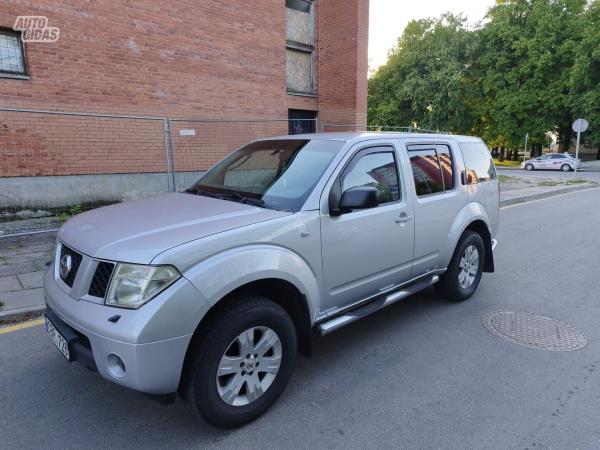 Nissan Pathfinder 2007 in Klaipeda, with an engine capacity of 2.50 L and mileage of 330 thousand km for 3200 €, photo 2 on AUTOMOTO.COM.LV