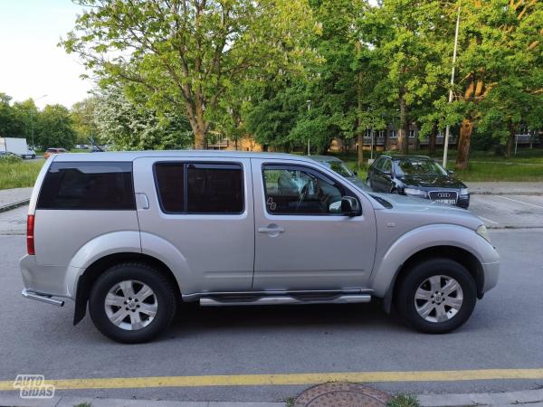 Nissan Pathfinder 2007 in Klaipeda, with an engine capacity of 2.50 L and mileage of 330 thousand km for 3200 €, photo 6 on AUTOMOTO.COM.LV