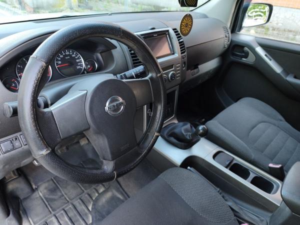 Nissan Pathfinder 2007 in Klaipeda, with an engine capacity of 2.50 L and mileage of 330 thousand km for 3200 €, photo 8 on AUTOMOTO.COM.LV