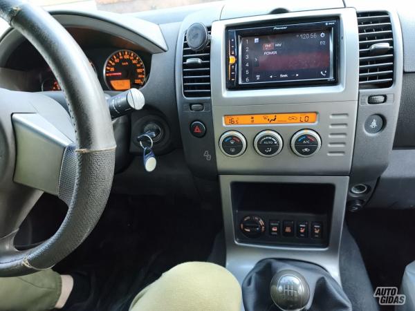 Nissan Pathfinder 2007 in Klaipeda, with an engine capacity of 2.50 L and mileage of 330 thousand km for 3200 €, photo 9 on AUTOMOTO.COM.LV