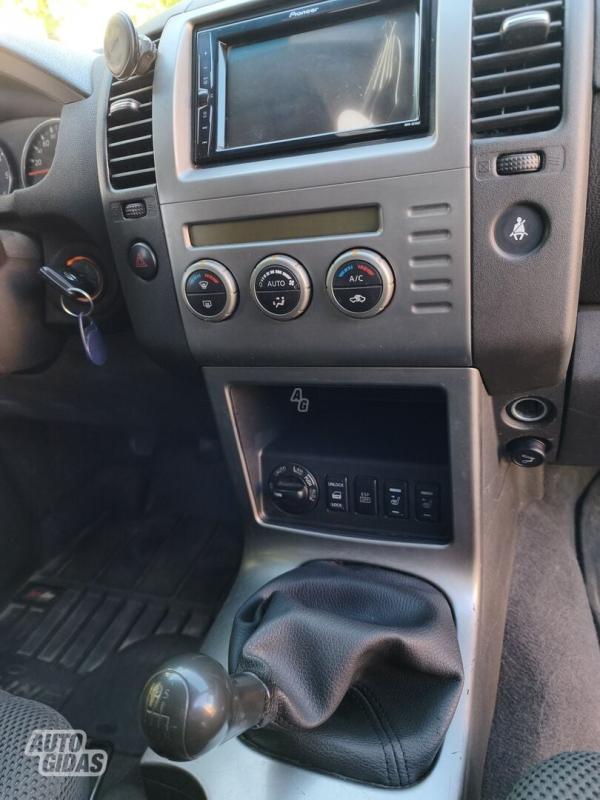 Nissan Pathfinder 2007 in Klaipeda, with an engine capacity of 2.50 L and mileage of 330 thousand km for 3200 €, photo 10 on AUTOMOTO.COM.LV