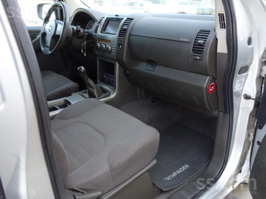 Nissan Pathfinder 2009 Rīga, ar dzinēja tilpumu 2.50 L un nobraukumu 0 tūkst. km par 5750 €, foto 18 vietnē AUTOMOTO.COM.LV