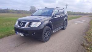 Nissan Pathfinder 2012 in Kaunas, with an engine capacity of 2.50 L and mileage of 380 thousand km for 7200 €, photo 3 on AUTOMOTO.COM.LV