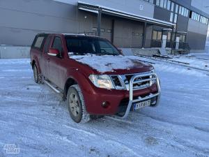 Nissan Pathfinder 2013 in Vilnius, with an engine capacity of 2.50 L and mileage of 335 thousand km for 4500 €, photo 2 on AUTOMOTO.COM.LV