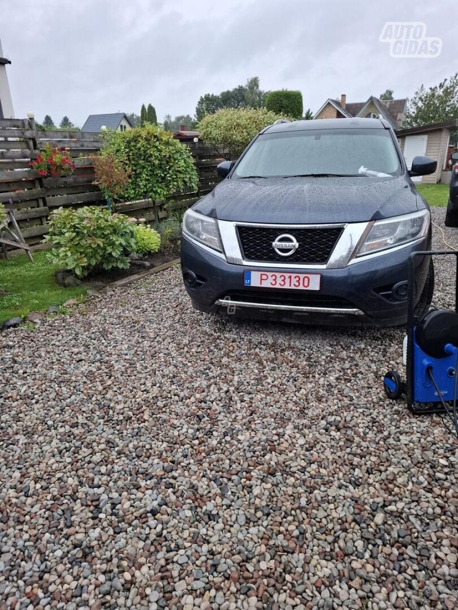 Nissan Pathfinder 2016 in Siauliai, with an engine capacity of 3.50 L and mileage of 294 thousand km for 8000 €, photo 1 on AUTOMOTO.COM.LV