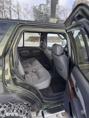 Zaļš Nissan Pathfinder 1999 Viļņa, ar dzinēja tilpumu 3.27 L un nobraukumu 300 tūkst. km par 4500 €, foto 11 vietnē AUTOMOTO.COM.LV