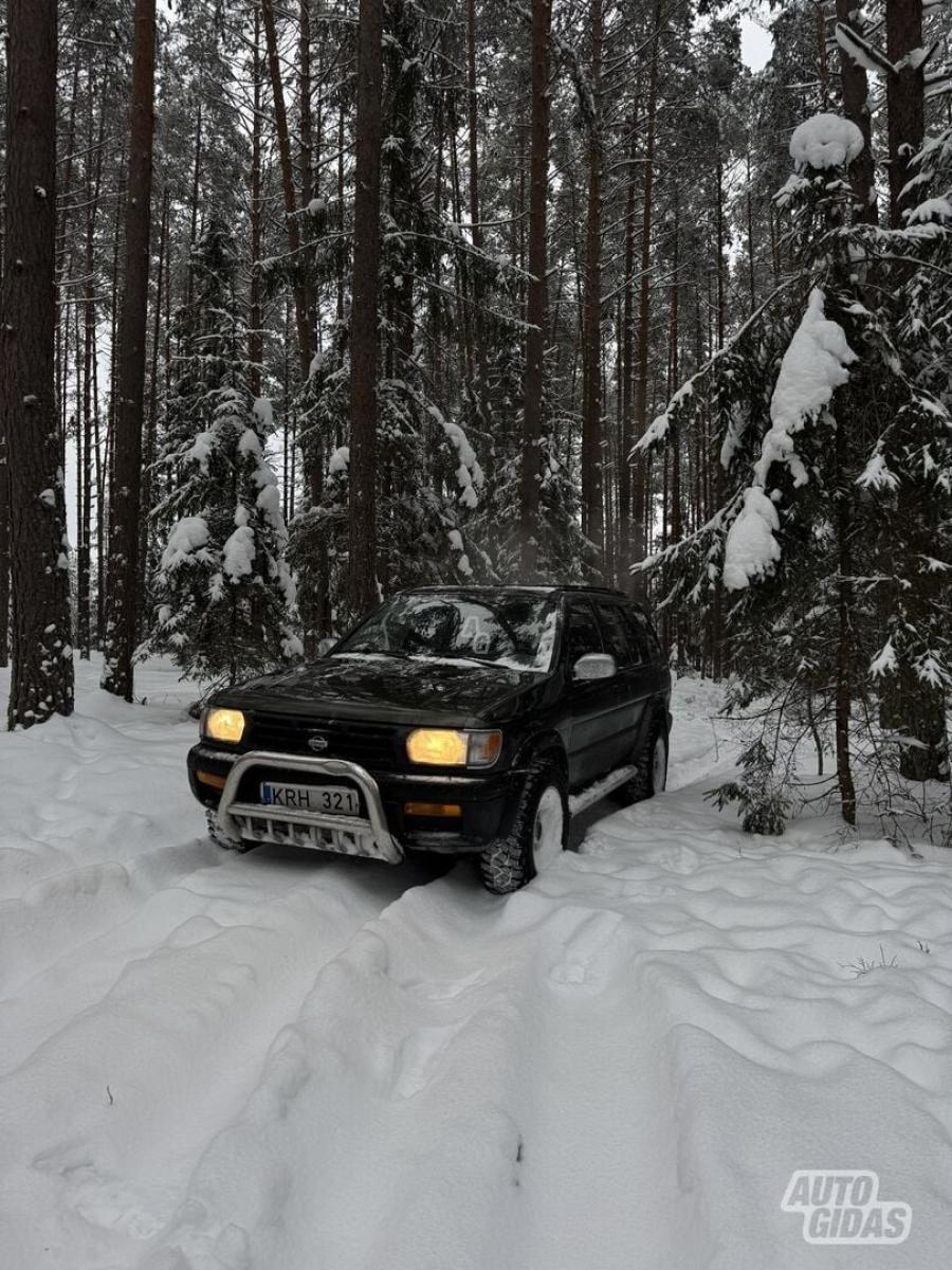 Green Nissan Pathfinder 1999 in Vilnius, with an engine capacity of 3.30 L and mileage of 304 thousand km for 5500 €, photo 25 on AUTOMOTO.COM.LV