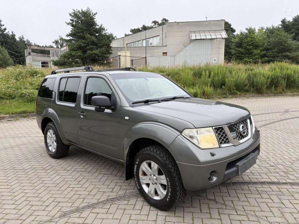 Zaļš Nissan Pathfinder 2006 Viļņa, ar dzinēja tilpumu 2.49 L un nobraukumu 290 tūkst. km par 2500 €, foto 5 vietnē AUTOMOTO.COM.LV