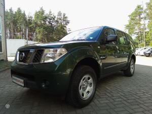 Green Nissan Pathfinder 2007 in Jonava, with an engine capacity of 2.49 L and mileage of 286 thousand km for 2900 €, photo 4 on AUTOMOTO.COM.LV