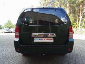 Green Nissan Pathfinder 2007 in Jonava, with an engine capacity of 2.49 L and mileage of 286 thousand km for 2900 €, photo 6 on AUTOMOTO.COM.LV