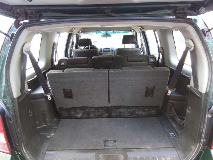 Green Nissan Pathfinder 2007 in Jonava, with an engine capacity of 2.49 L and mileage of 286 thousand km for 2900 €, photo 8 on AUTOMOTO.COM.LV