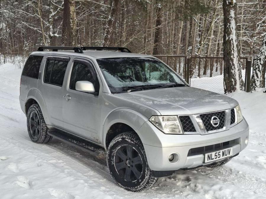 Pelēks Nissan Pathfinder 2005 Šilutė, ar dzinēja tilpumu 2.50 L un nobraukumu 142 tūkst. km par 2800 €, foto 3 vietnē AUTOMOTO.COM.LV