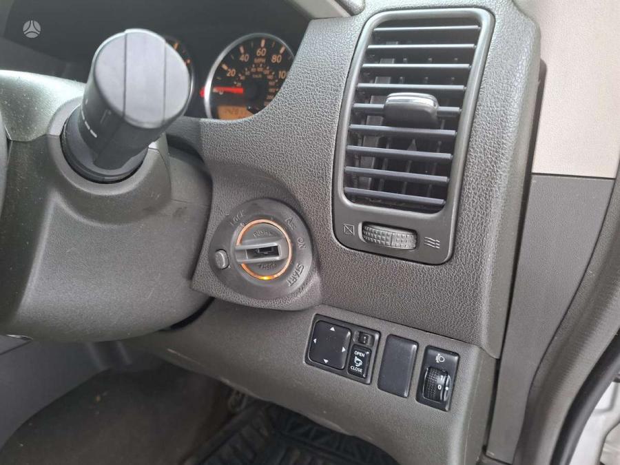 Pelēks Nissan Pathfinder 2005 Šilutė, ar dzinēja tilpumu 2.50 L un nobraukumu 142 tūkst. km par 2800 €, foto 13 vietnē AUTOMOTO.COM.LV