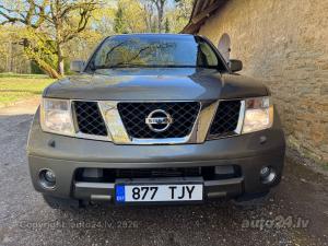 Pelēks Nissan Pathfinder 2005 Rakvere, ar dzinēja tilpumu 2.50 L un nobraukumu 315 tūkst. km par 3799 €, foto 6 vietnē AUTOMOTO.COM.LV