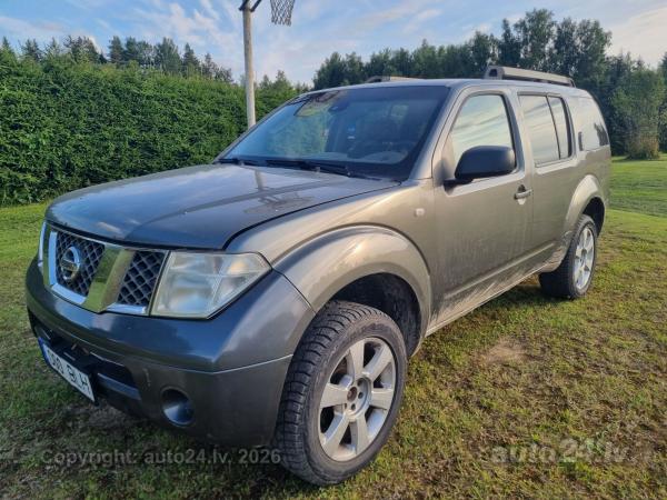 Grey Nissan Pathfinder 2005 in Otepaa, with an engine capacity of 2.50 L and mileage of 0 thousand km for 1399 €, photo 1 on AUTOMOTO.COM.LV