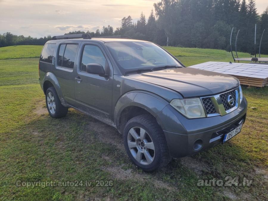 Grey Nissan Pathfinder 2005 in Otepaa, with an engine capacity of 2.50 L and mileage of 0 thousand km for 1399 €, photo 3 on AUTOMOTO.COM.LV