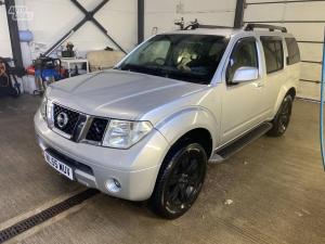 Grey Nissan Pathfinder 2006 in Klaipeda, with an engine capacity of 2.50 L and mileage of 143 thousand km for 2999 €, photo  on AUTOMOTO.COM.LV