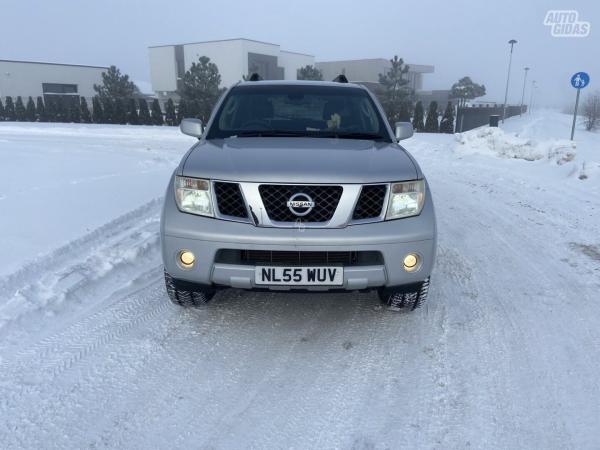 Pelēks Nissan Pathfinder 2006 Klaipėda, ar dzinēja tilpumu 2.50 L un nobraukumu 143 tūkst. km par 2999 €, foto 6 vietnē AUTOMOTO.COM.LV