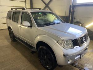Grey Nissan Pathfinder 2006 in Klaipeda, with an engine capacity of 2.50 L and mileage of 145 thousand km for 2750 €, photo  on AUTOMOTO.COM.LV