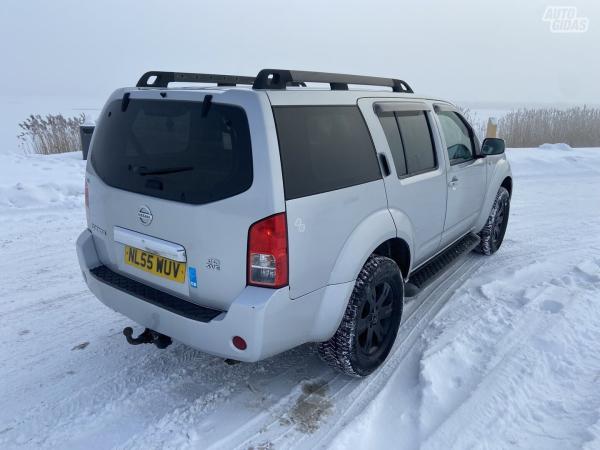 Grey Nissan Pathfinder 2006 in Klaipeda, with an engine capacity of 2.50 L and mileage of 145 thousand km for 2500 €, photo 1 on AUTOMOTO.COM.LV
