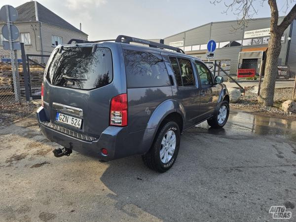 Pelēks Nissan Pathfinder 2006 Kauņa, ar dzinēja tilpumu 2.50 L un nobraukumu 270 tūkst. km par 4300 €, foto 1 vietnē AUTOMOTO.COM.LV