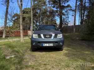 Pelēks Nissan Pathfinder 2006 Jūrmala, ar dzinēja tilpumu 2.50 L un nobraukumu 270 tūkst. km par 5450 €, foto 3 vietnē AUTOMOTO.COM.LV