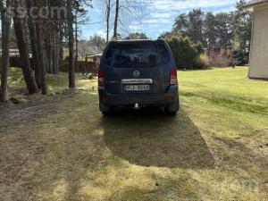 Pelēks Nissan Pathfinder 2006 Jūrmala, ar dzinēja tilpumu 2.50 L un nobraukumu 270 tūkst. km par 5450 €, foto 7 vietnē AUTOMOTO.COM.LV