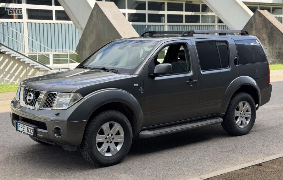 Pelēks Nissan Pathfinder 2006 Viļņa, ar dzinēja tilpumu 2.50 L un nobraukumu 360 tūkst. km par 2950 €, foto 8 vietnē AUTOMOTO.COM.LV
