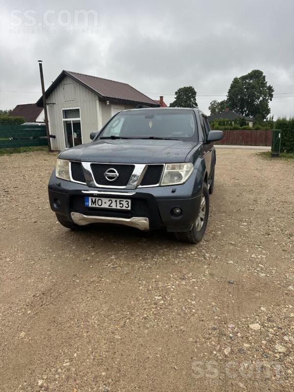 Nissan Pathfinder 2006 in Gulbene on AUTOMOTO.COM.LV Grey Nissan Pathfinder 2006 in Gulbene, with an engine capacity of 2.50 L and mileage of 473 thousand km for 2000 €, photo 1 on AUTOMOTO.COM.LV