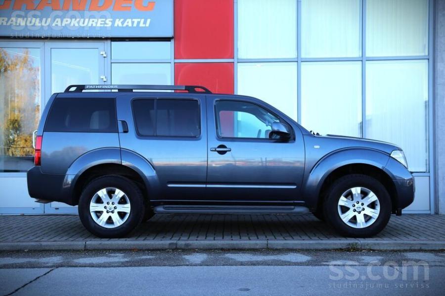 Grey Nissan Pathfinder 2007 in Riga, with an engine capacity of 2.50 L and mileage of 0 thousand km for 5995 €, photo 3 on AUTOMOTO.COM.LV