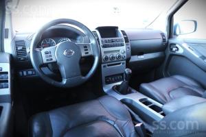 Grey Nissan Pathfinder 2007 in Riga, with an engine capacity of 2.50 L and mileage of 0 thousand km for 5995 €, photo 9 on AUTOMOTO.COM.LV