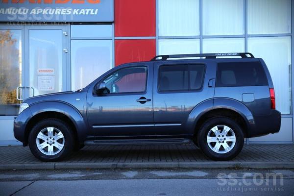 Grey Nissan Pathfinder 2007 in Riga, with an engine capacity of 2.50 L and mileage of 0 thousand km for 5995 €, photo 2 on AUTOMOTO.COM.LV