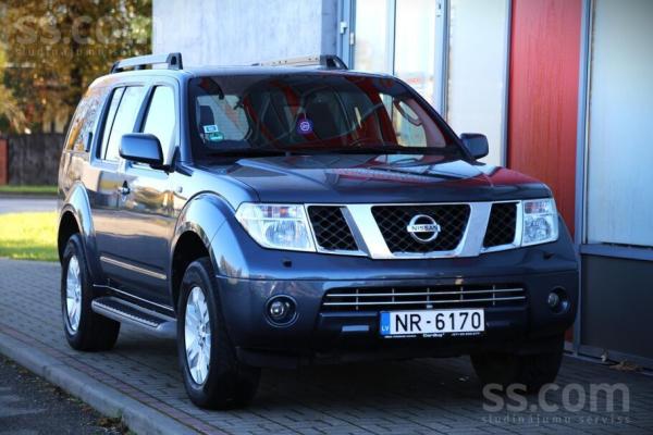 Grey Nissan Pathfinder 2007 in Riga, with an engine capacity of 2.50 L and mileage of 0 thousand km for 5995 €, photo 4 on AUTOMOTO.COM.LV
