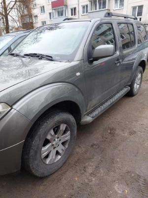 Grey Nissan Pathfinder 2007 in Vilnius, with an engine capacity of 2.50 L and mileage of 256 thousand km for 4600 €, photo 14 on AUTOMOTO.COM.LV