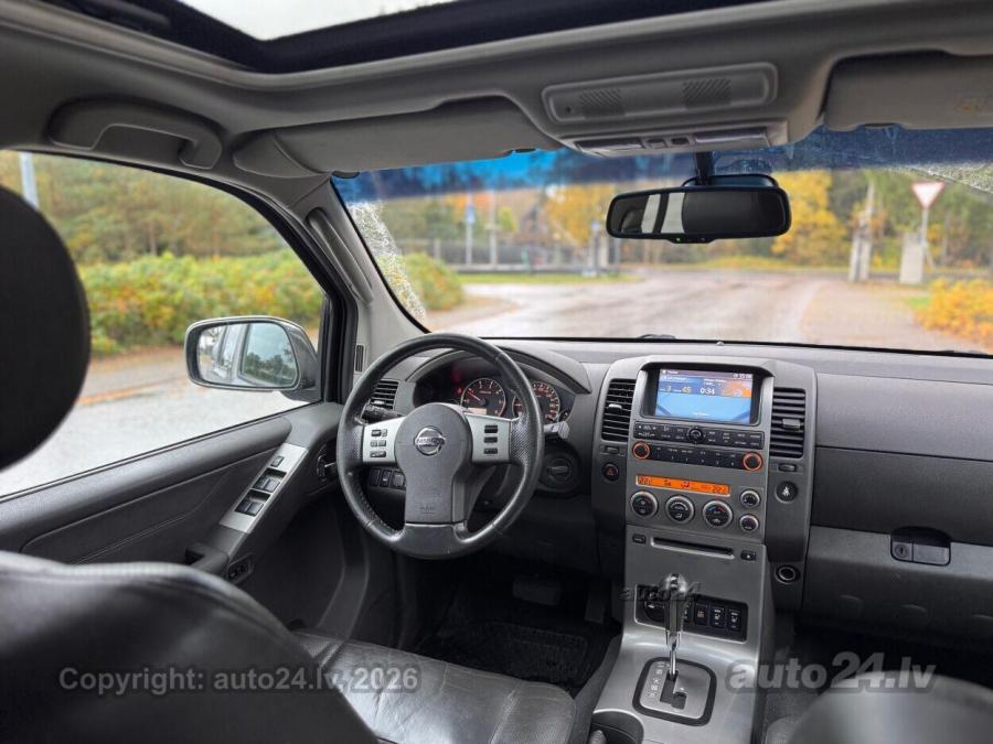 Grey Nissan Pathfinder 2007 in Tallinn, with an engine capacity of 2.50 L and mileage of 378 thousand km for 3950 €, photo 6 on AUTOMOTO.COM.LV