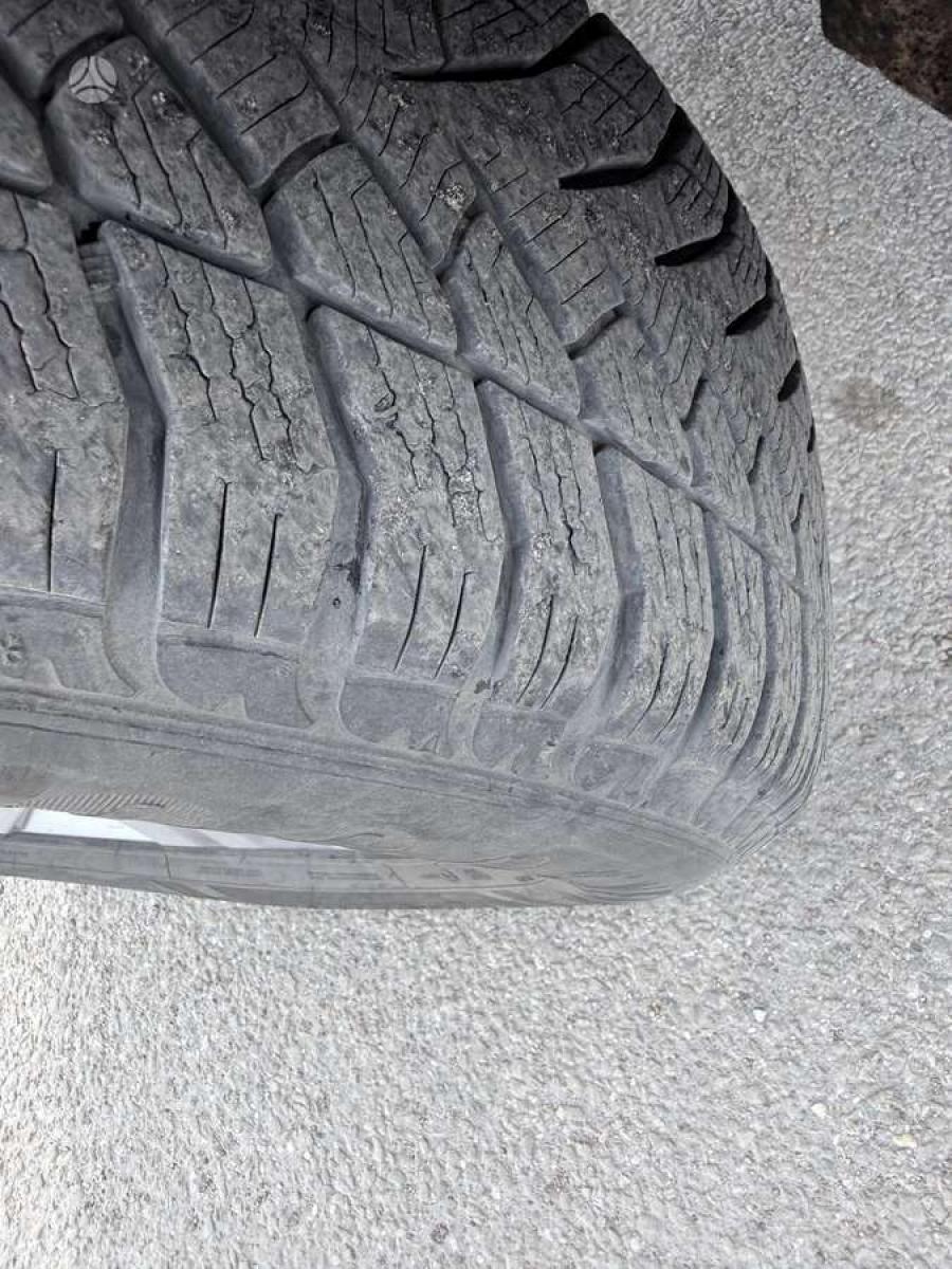 Grey Nissan Pathfinder 2007 in Kaunas, with an engine capacity of 2.49 L and mileage of 256 thousand km for 3700 €, photo 6 on AUTOMOTO.COM.LV
