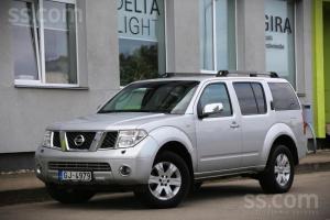 Grey Nissan Pathfinder 2007 in Riga, with an engine capacity of 2.50 L and mileage of 372 thousand km for 3695 €, photo  on AUTOMOTO.COM.LV