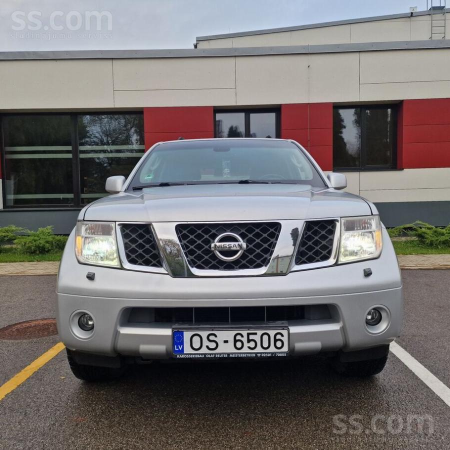 Grey Nissan Pathfinder 2007 in Riga, with an engine capacity of 2.50 L and mileage of 230 thousand km for 5900 €, photo 4 on AUTOMOTO.COM.LV