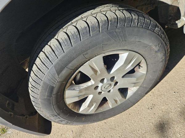 Grey Nissan Pathfinder 2009 in Telschi, with an engine capacity of 2.49 L and mileage of 0 thousand km for 3100 €, photo 8 on AUTOMOTO.COM.LV