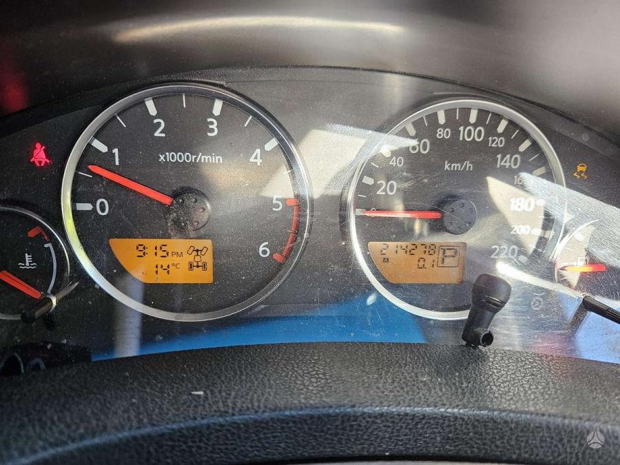 Grey Nissan Pathfinder 2009 in Telschi, with an engine capacity of 2.49 L and mileage of 0 thousand km for 3100 €, photo 12 on AUTOMOTO.COM.LV